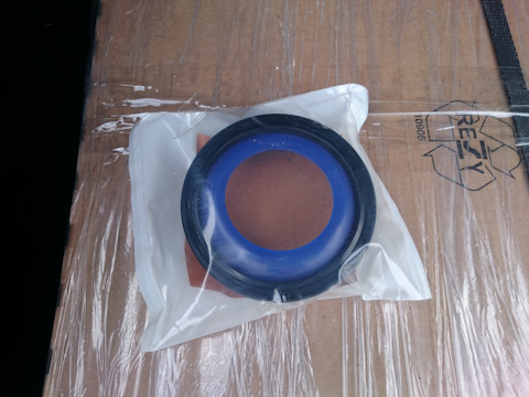 814121900 Уплотняющее кольцо, коленчатый вал VICTOR REINZ | Запчасти на ...