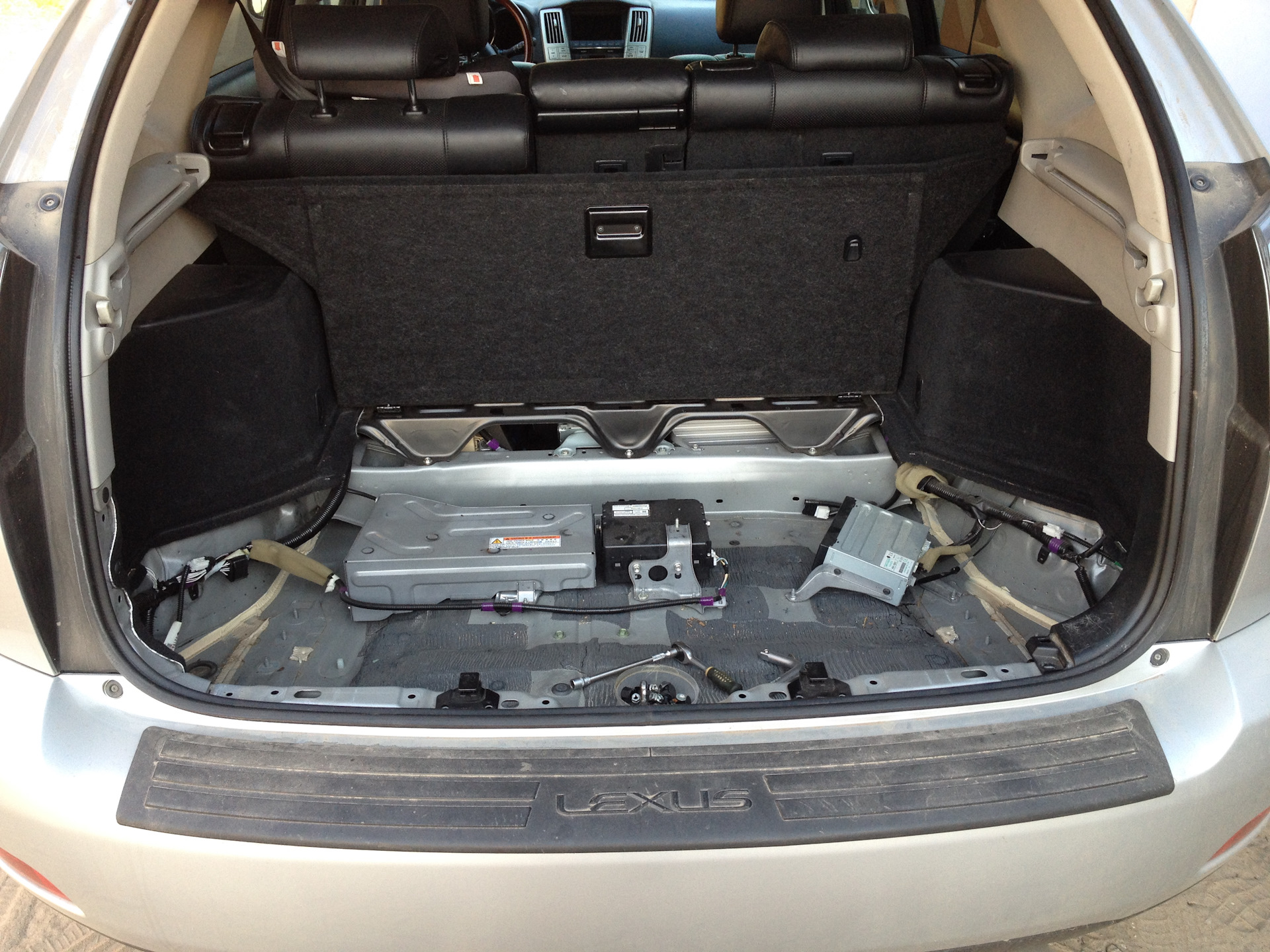 Утепление Алексея часть 2 — Lexus RX 400h (2G), 3,3 л, 2008 года ...