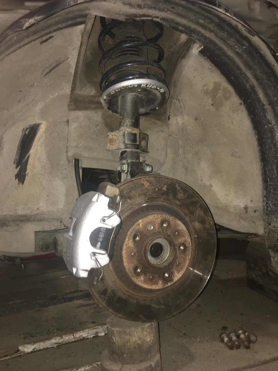 Тормозные диски, шланги, колодки! — Volvo S80 (1G), 2 л, 2001 года ...