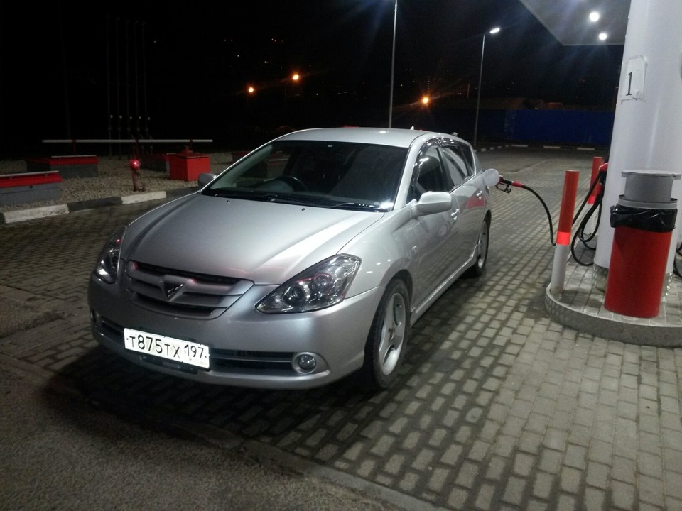 На лете ^_^ — Toyota Caldina (241), 2 л, 2007 года | колёсные диски | DRIVE2