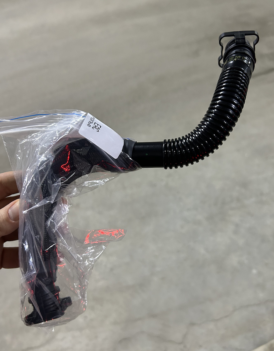 079103209CF Шланг для удаления в VAG | Запчасти на DRIVE2