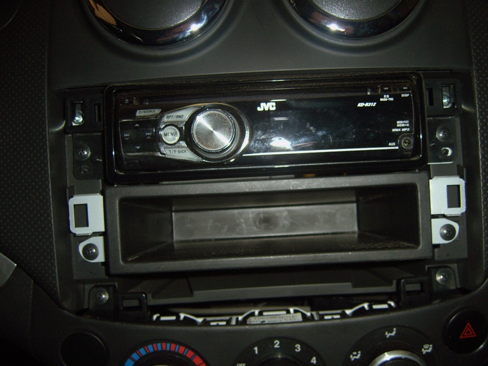 штатная магнитола-красота требует жертв — Chevrolet Aveo Sedan (1G), 1 ...