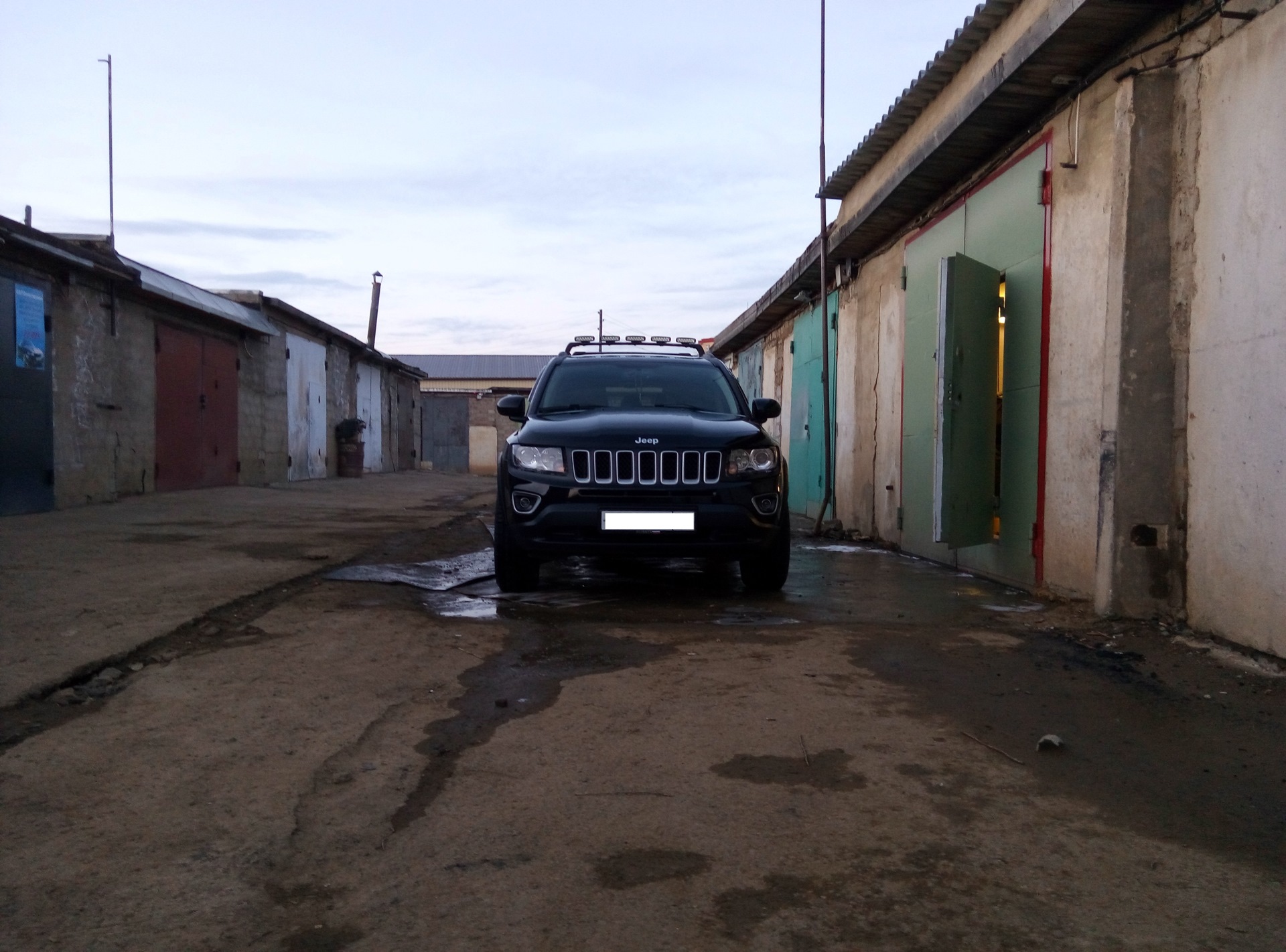 "Света много не бывает" — Jeep Compass (1G), 2,4 л, 2014 года ...