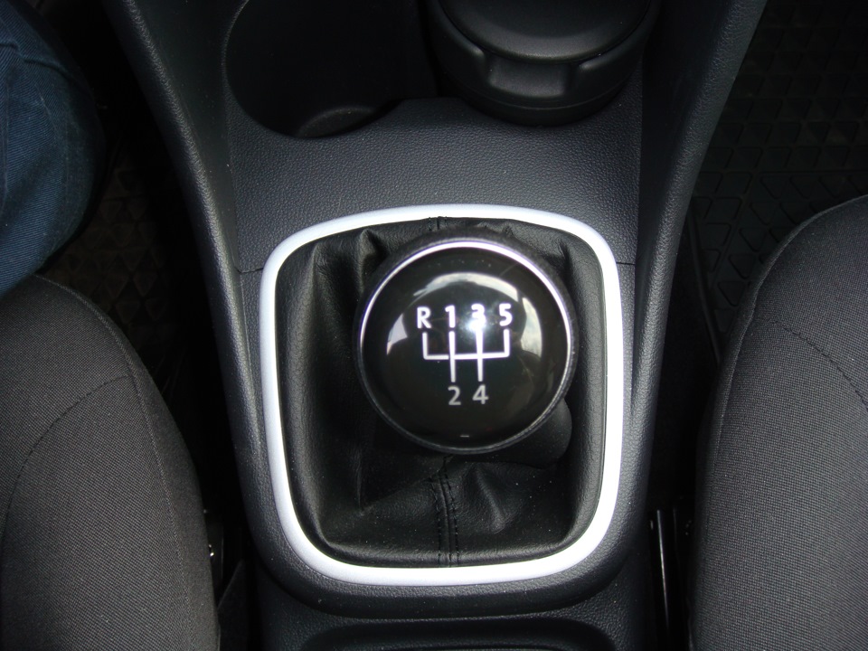 Хром пакет в интерьер и экстерьер — Volkswagen Polo Sedan, 1,6 л, 2012 ...