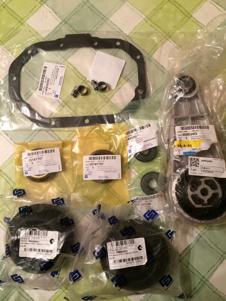 96852452 Опора двигателя CHEVROLET LACETTI зад. GM | Запчасти на DRIVE2