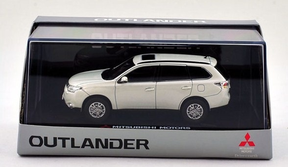 продам модельки MMC Outlander XL и MMC Outlander 2012-13_масштаб 1/43 ...