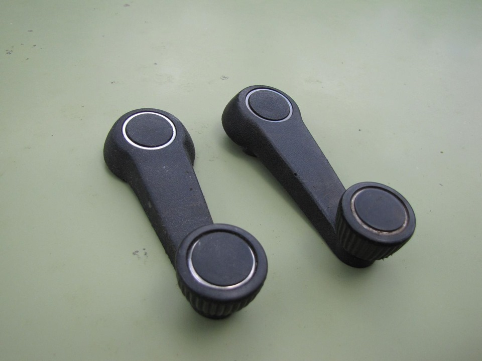 Салон "Tabac". — Volkswagen Polo Hatchback Mk1, 0,9 л, 1976 года ...