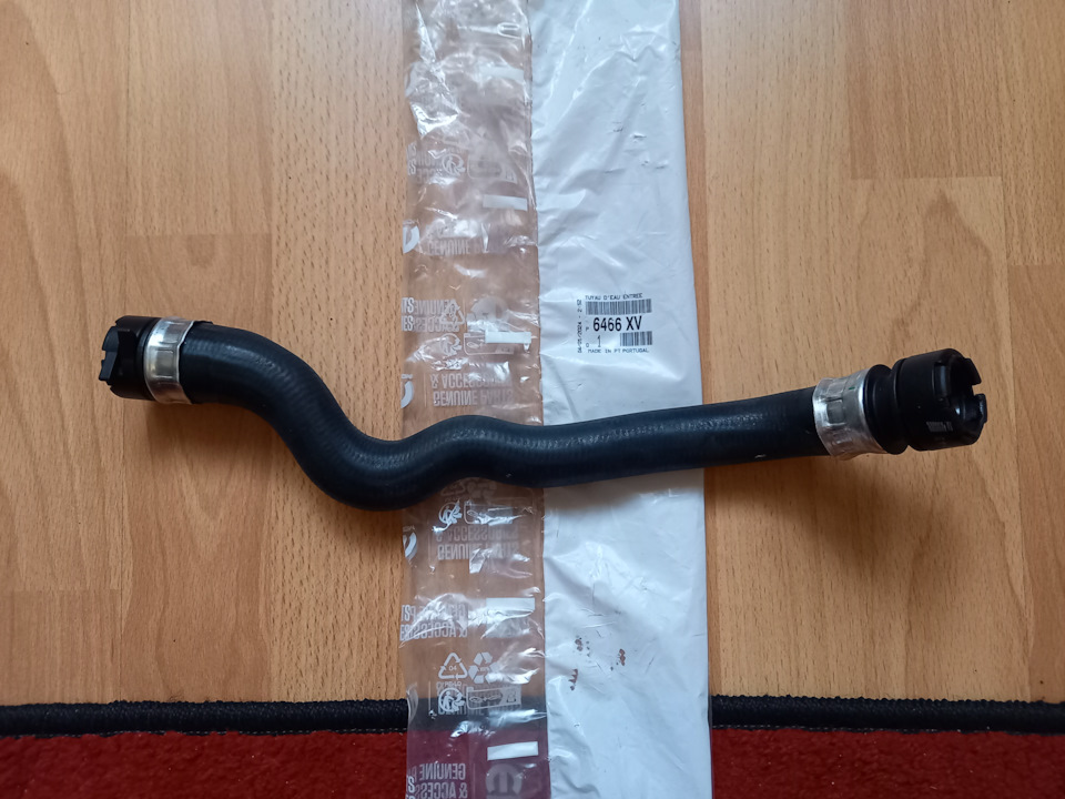 Замена патрубков печки — Peugeot 308 (1G), 1,6 л, 2011 года | своими ...