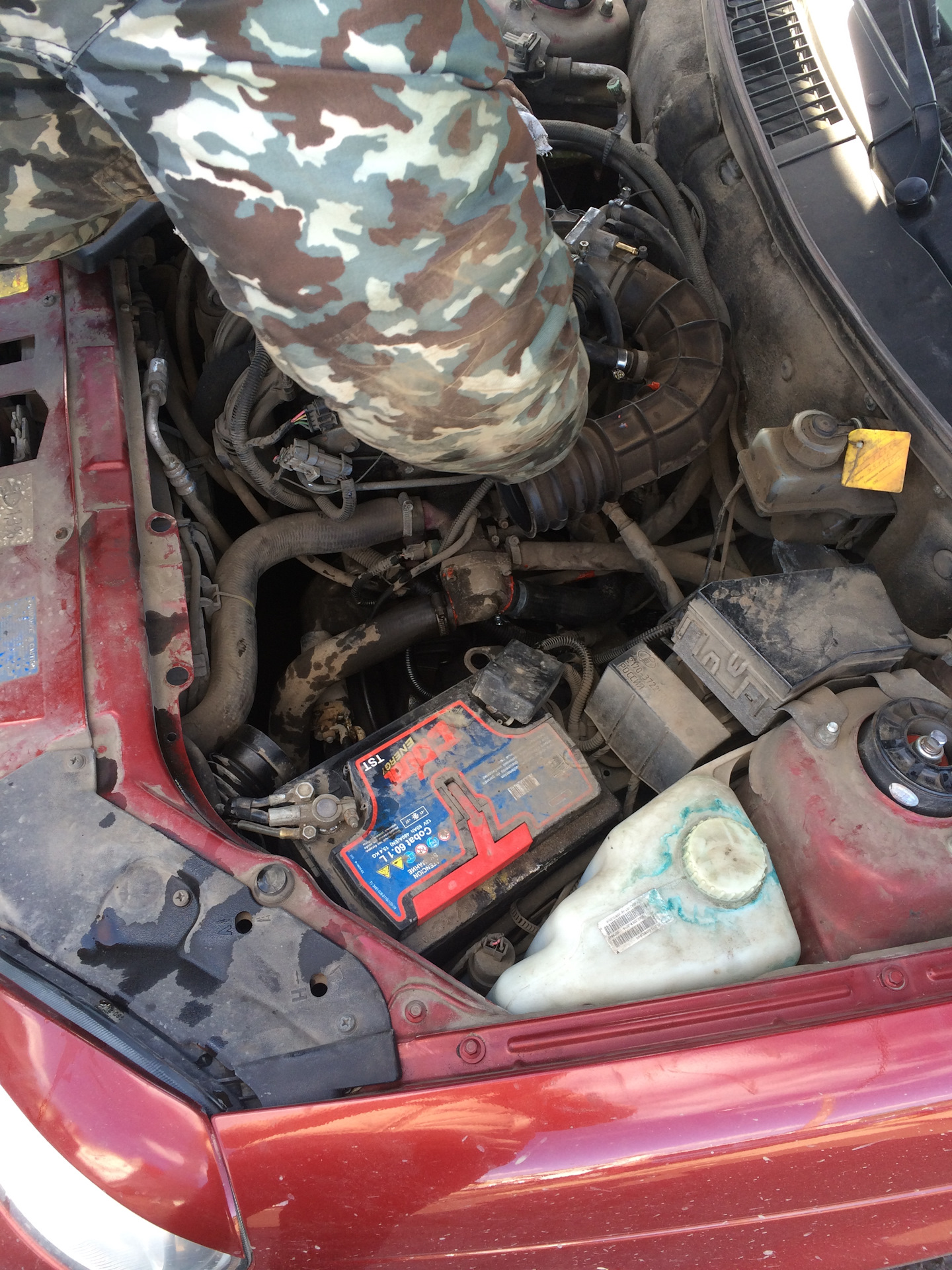 Замена патрубков системы охлаждения — Lada Приора хэтчбек, 1,6 л, 2009 ...