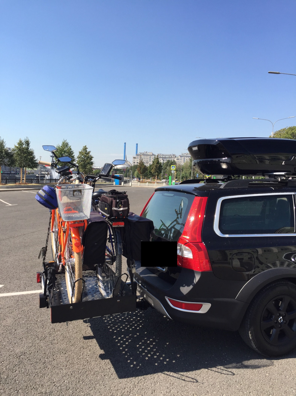 Перевозка велосипедов — Volvo XC70 III, 2 л, 2011 года | аксессуары ...