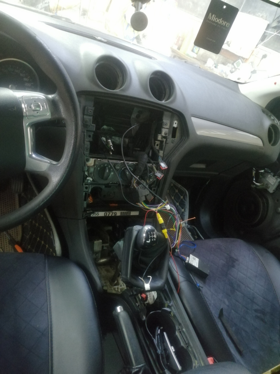 Дефлекторы амг установили — Ford Mondeo IV, 1,6 л, 2008 года | стайлинг ...