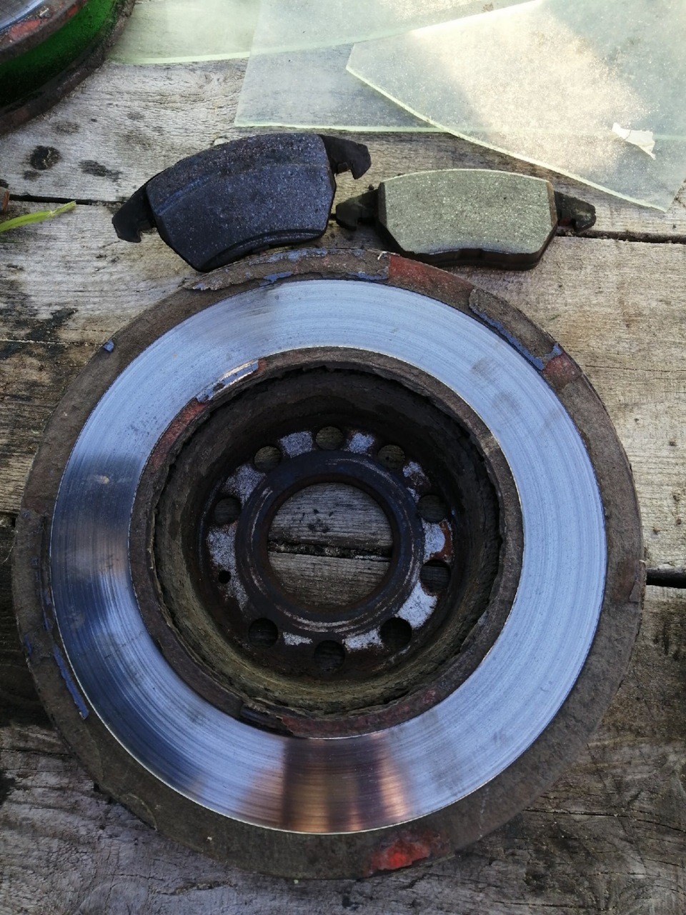 Новые тормозные диски и колодки — Skoda Octavia A5 Mk2, 1,8 л, 2011 ...