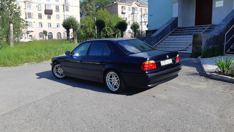 BMW 7 series (E38) 5.4 бензиновый 1997 | Немецкая ракета на DRIVE2