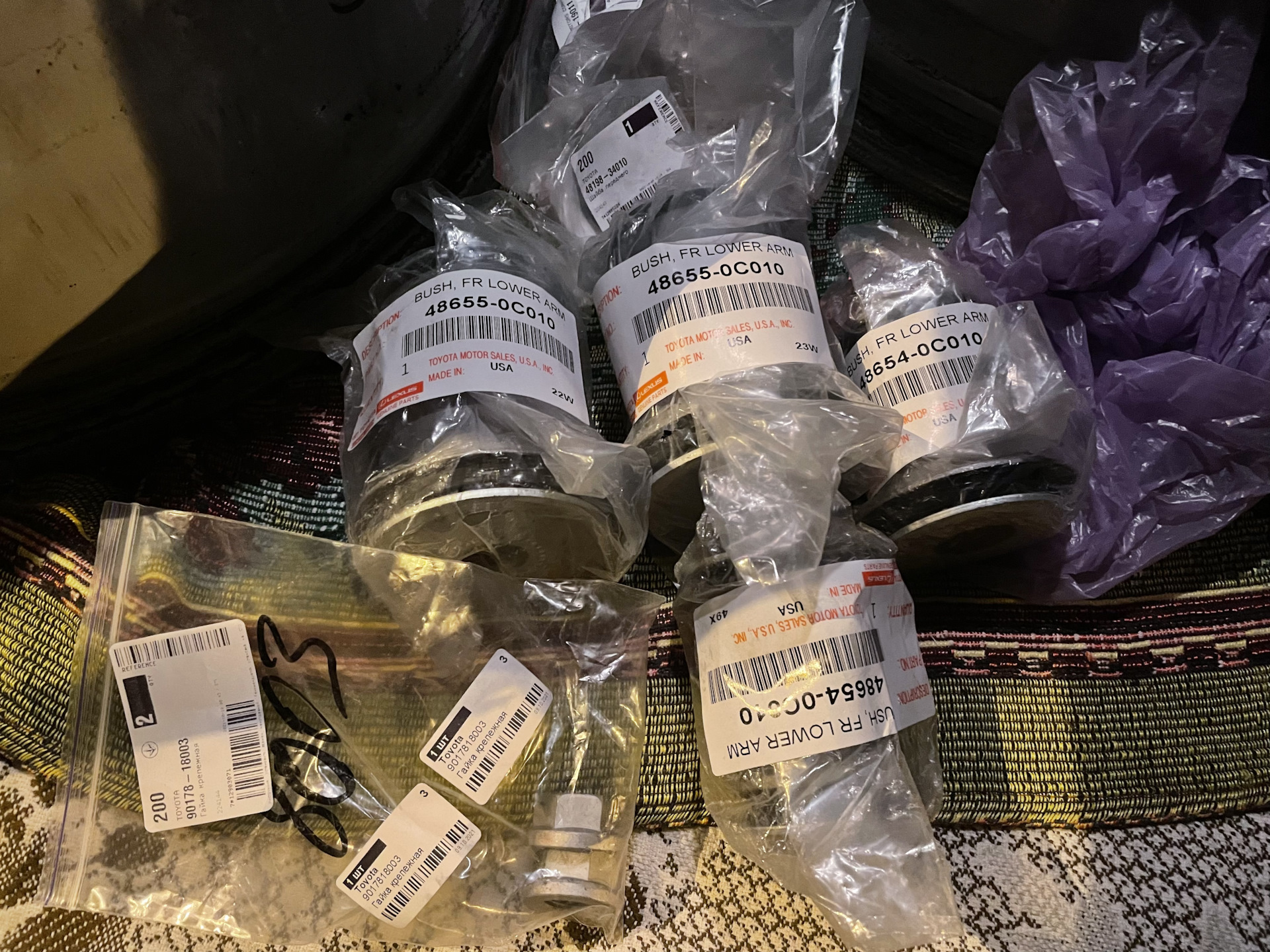 Замена шаровых и развальных болтов — Toyota Sequoia (2G), 5,7 л, 2008 ...