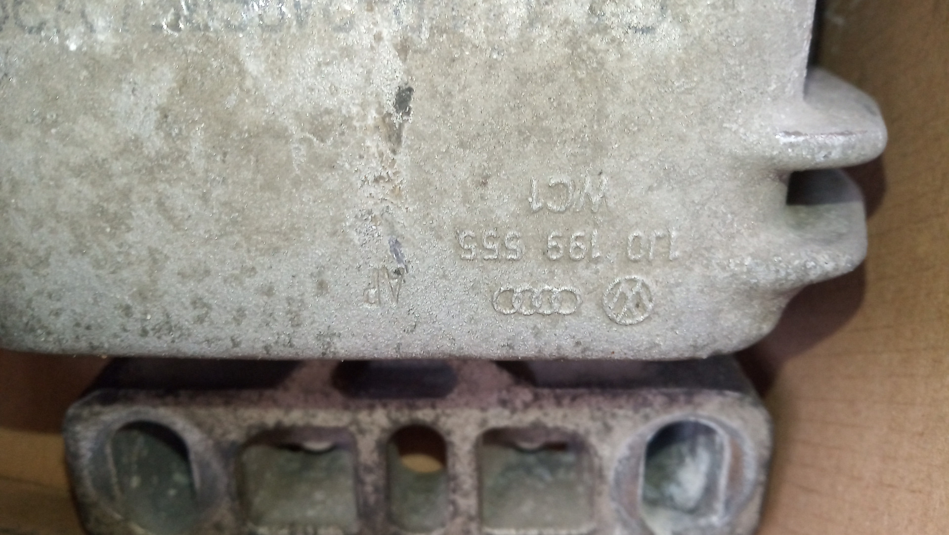 Замена подушек КПП — Volkswagen Golf Variant (Mk4), 1,9 л, 2005 года ...