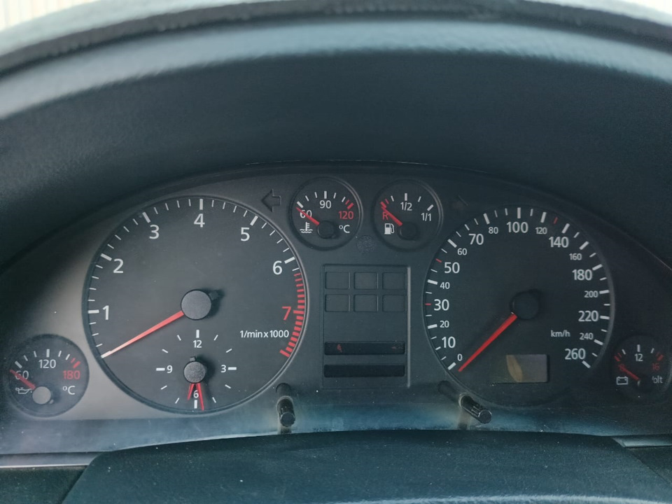 Замена приборной панели — Audi A6 (C5), 2,4 л, 1998 года | своими ...