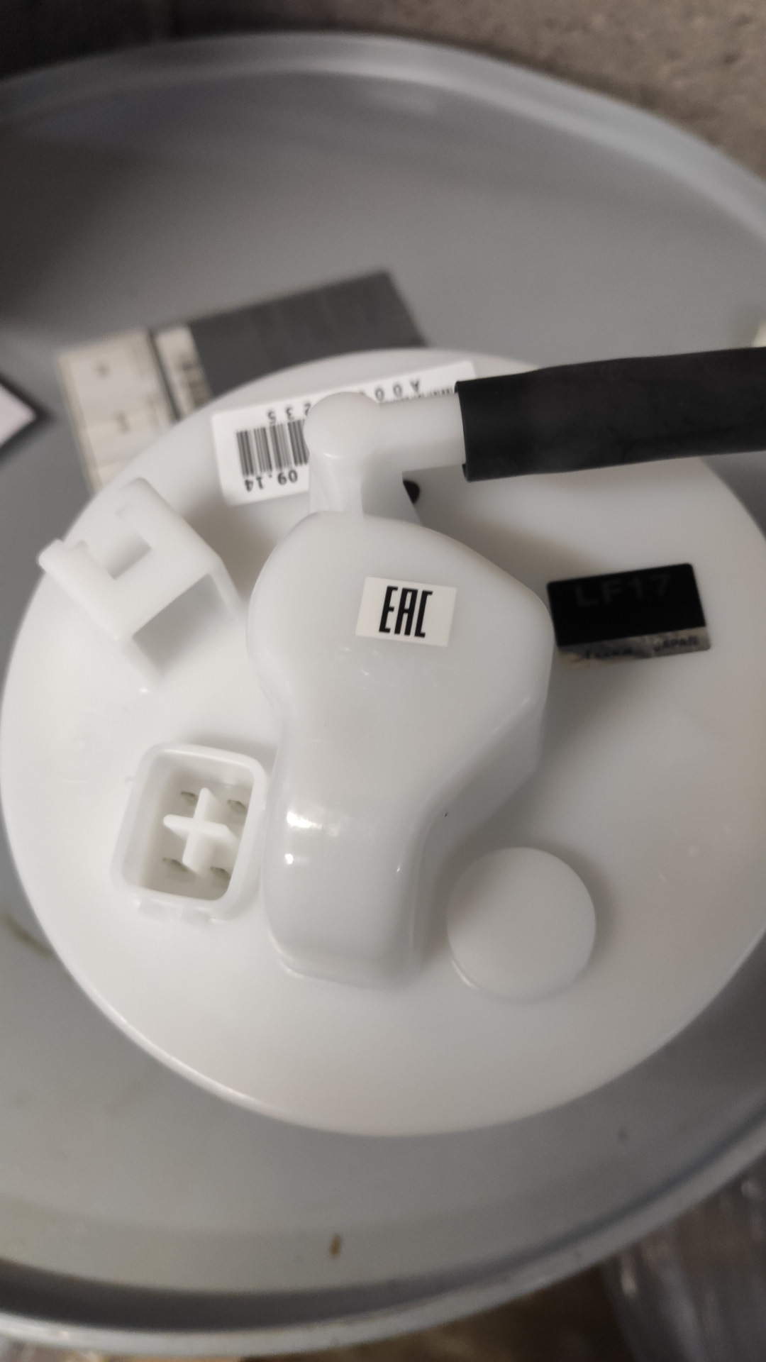 Замена бензонасоса в сборе — Mazda 6 (1G) GG, 2 л, 2006 года | плановое ...