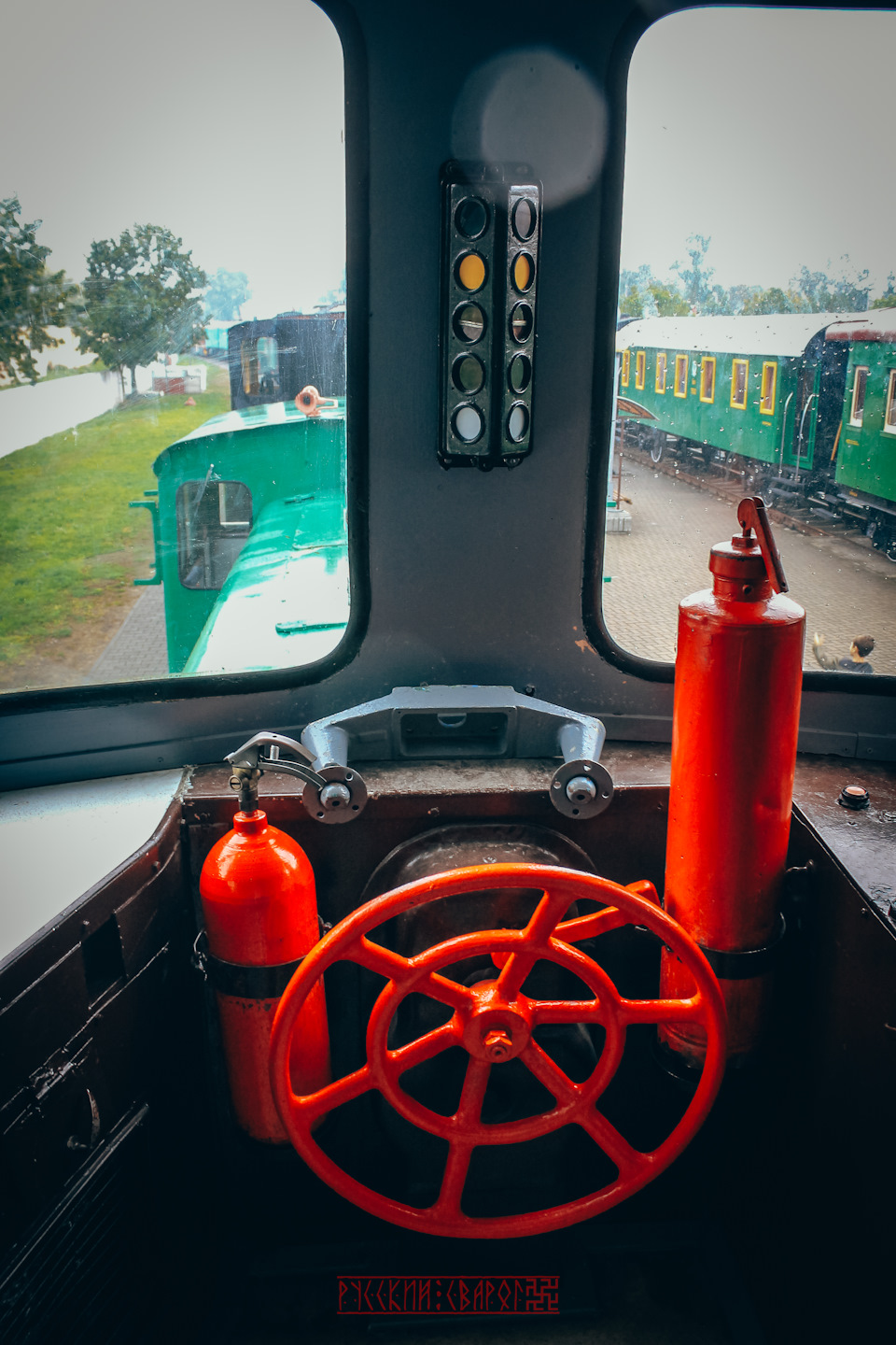 8E0821172F Пластик локера колесной арки VAG | Запчасти на DRIVE2