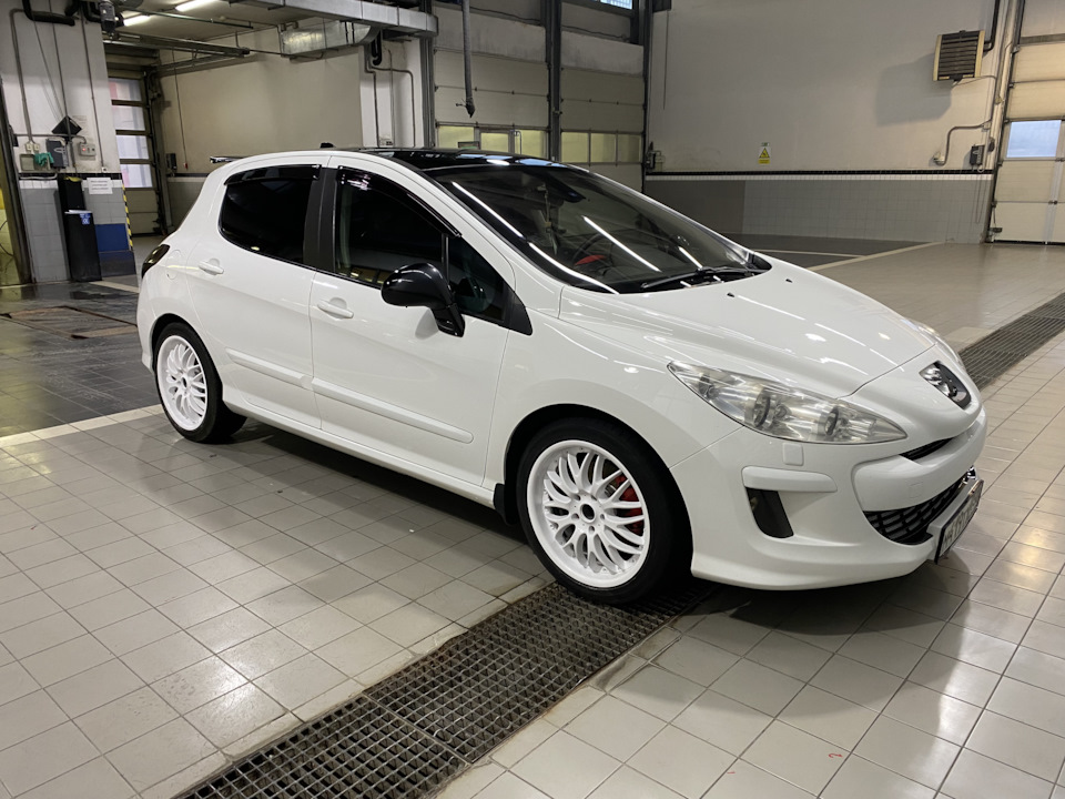 New Wheels — Peugeot 308 (1G), 1,6 л, 2008 года | колёсные диски | DRIVE2