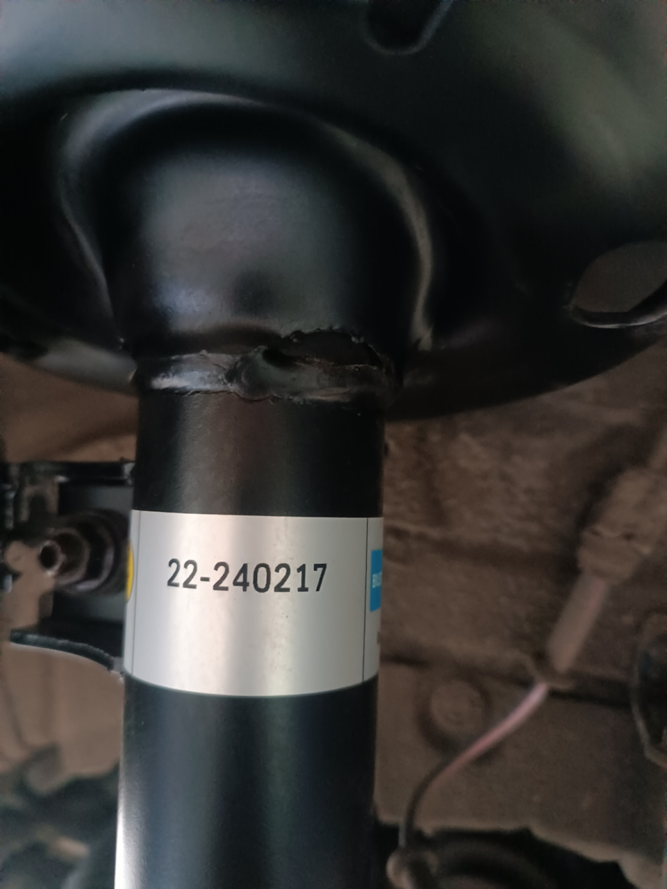 22240217 Амортизатор стандартный передний правый серии B4 BILSTEIN ...