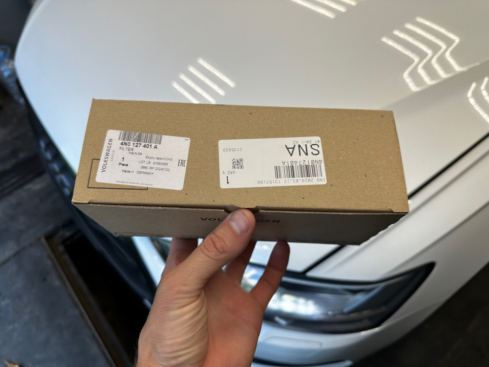 Топливный фильтр — Audi A6 Avant (C8), 3 л, 2019 года | плановое ТО ...