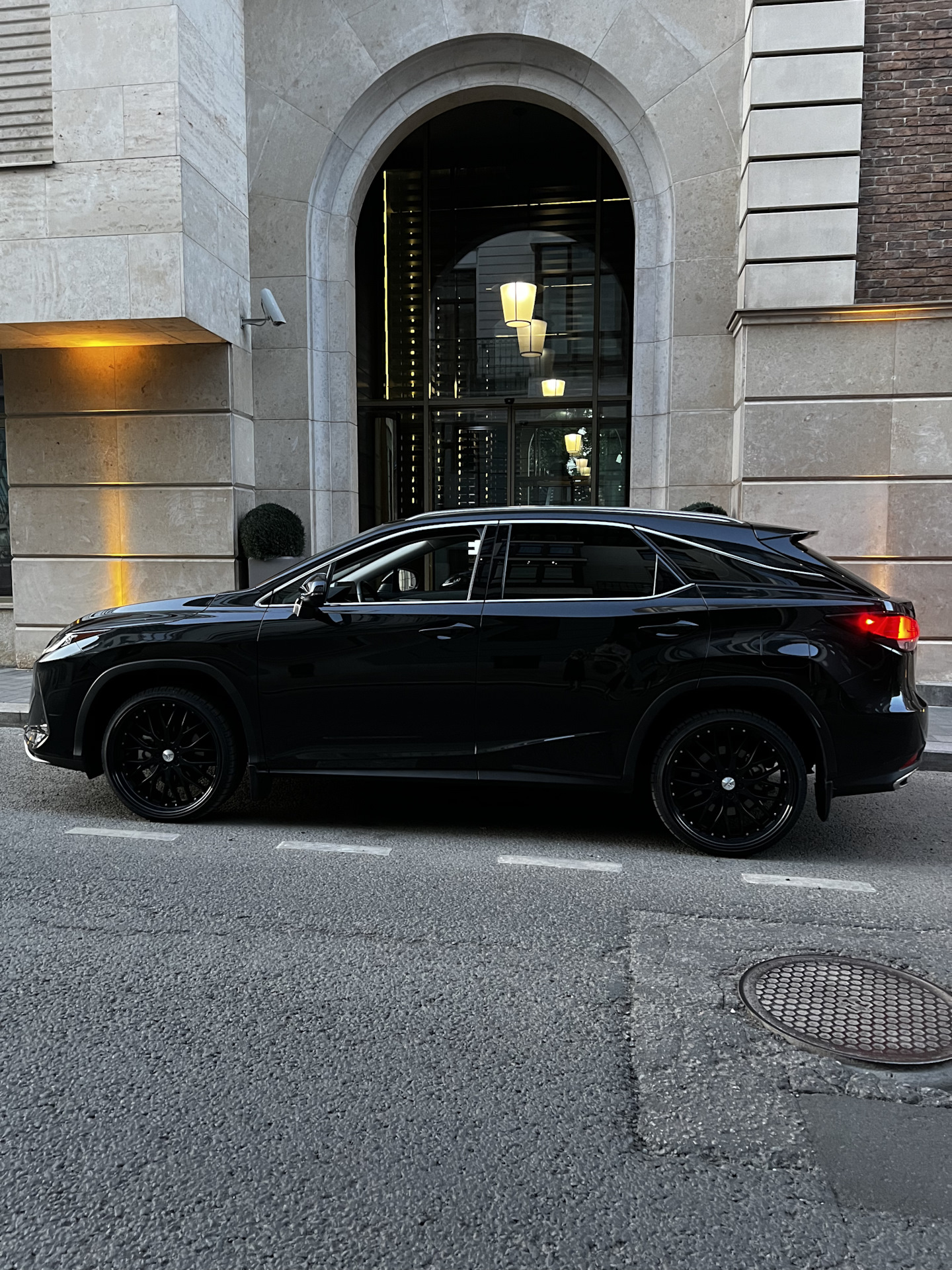 235/30 r22 — Lexus RX (4G), 2 л, 2020 года | колёсные диски | DRIVE2