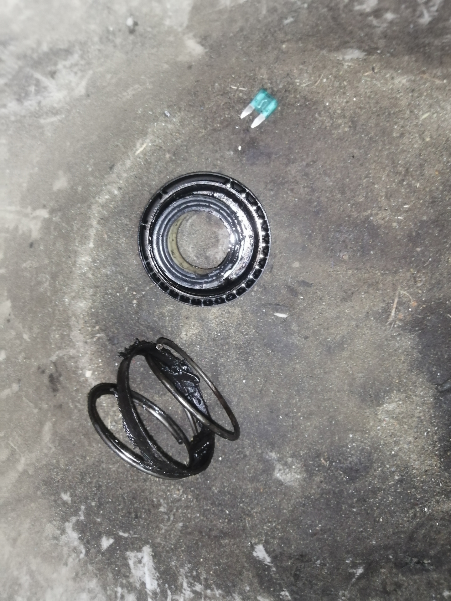 59. Замена сцепления — Ford Focus Sedan II, 1,6 л, 2011 года | плановое ...