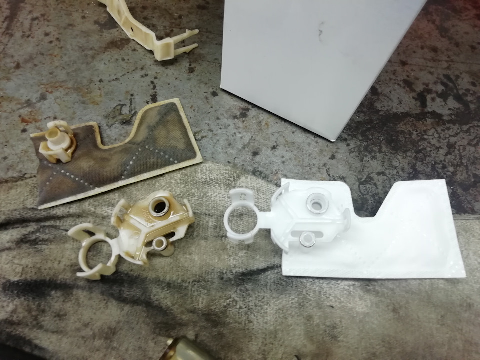 Замена топлевного фильтра — Toyota Camry (XV40), 2,4 л, 2006 года ...