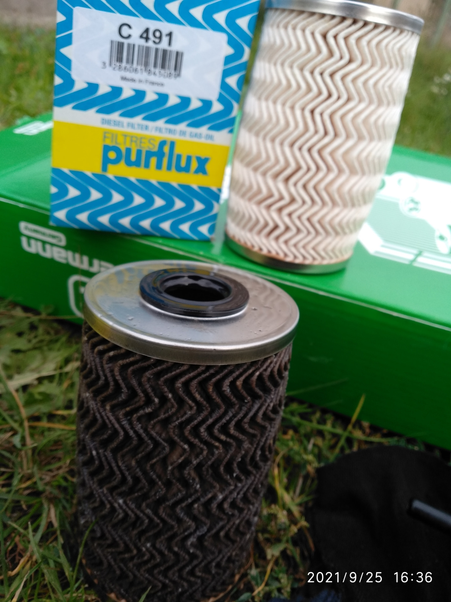 Замена топливного и воздушного фильтров. Запись от 25.09.2021 — Renault Master (3G), 2,5 л, 2005 ...