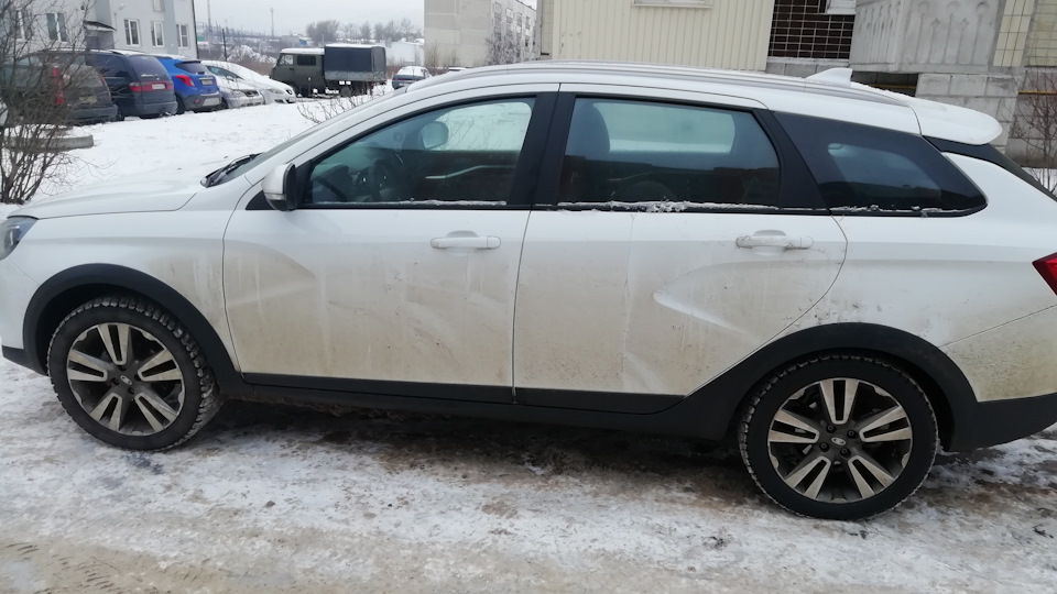 Lada Vesta SW Cross (1G) 1.6 бензиновый 2019 | 1.6 мт на DRIVE2