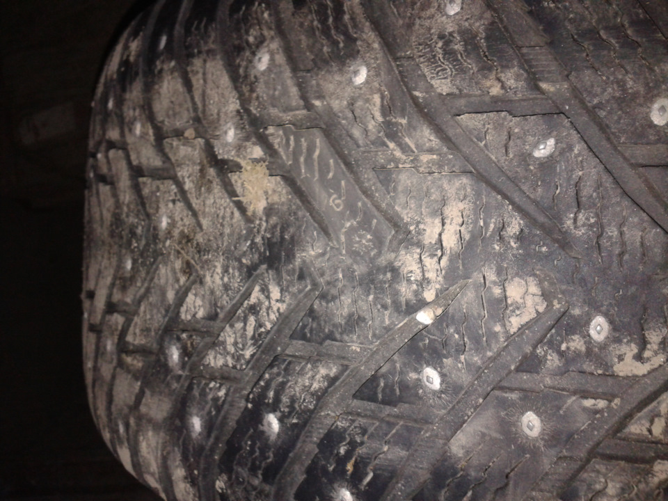 Шины зимние шипованные Nokian 265/50 R20 на Infiniti FX (2G), Infiniti ...
