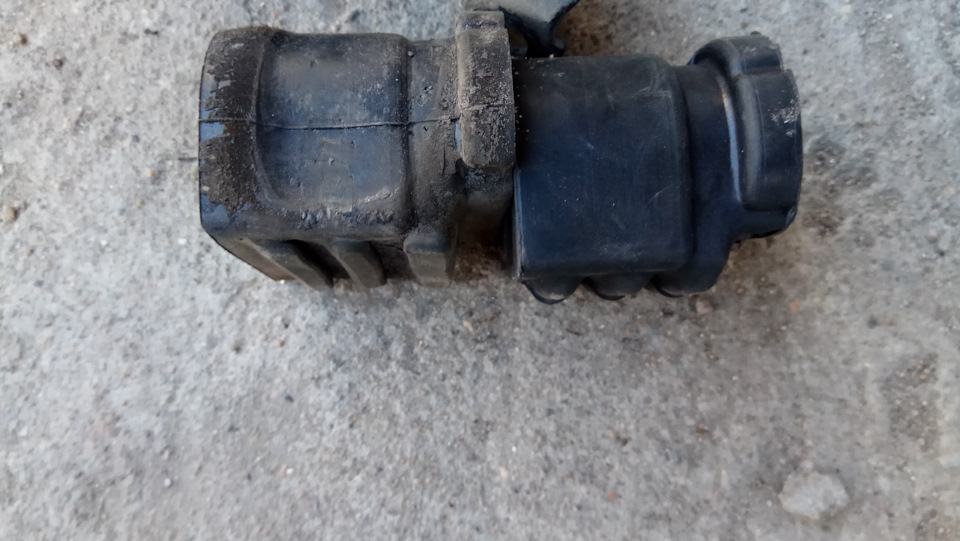 Замена заднего сайлентблока правого переднего рычага — Daewoo Lanos, 1 ...