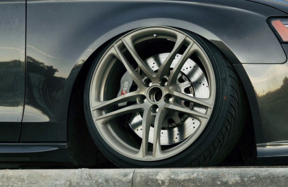 Тормоза rs3 продам ! — Audi A4 Avant (B8), 3,2 л., 2008 года | запчасти ...