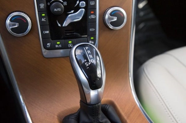 Синие коробочки — to be continued — Volvo XC70 III, 2,4 л, 2015 года ...