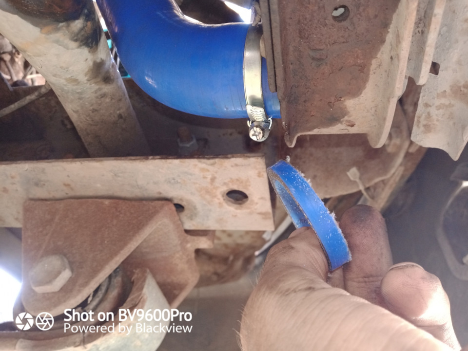 Патрубки системы охлаждения силикон — ГАЗ Газель, 2,3 л, 2005 года ...