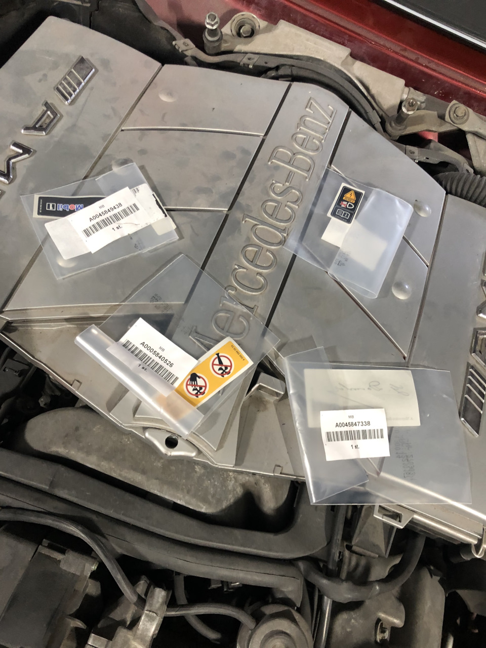 A0005840526 Наклейка информационная Mercedes | Запчасти на DRIVE2