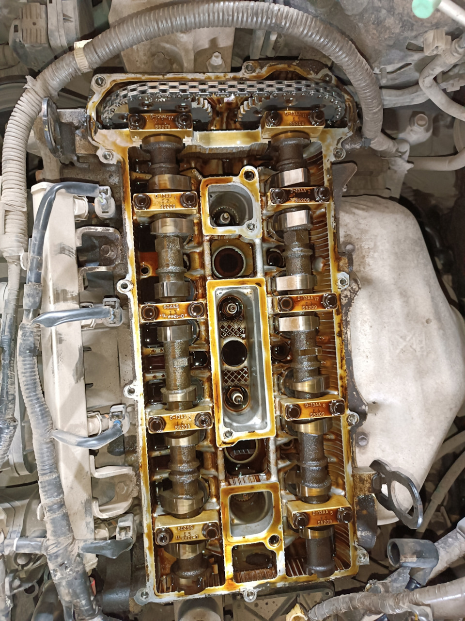 Замена прокладки клапанной крышки — Mazda 6 (2G) GH, 1,8 л, 2008 года ...
