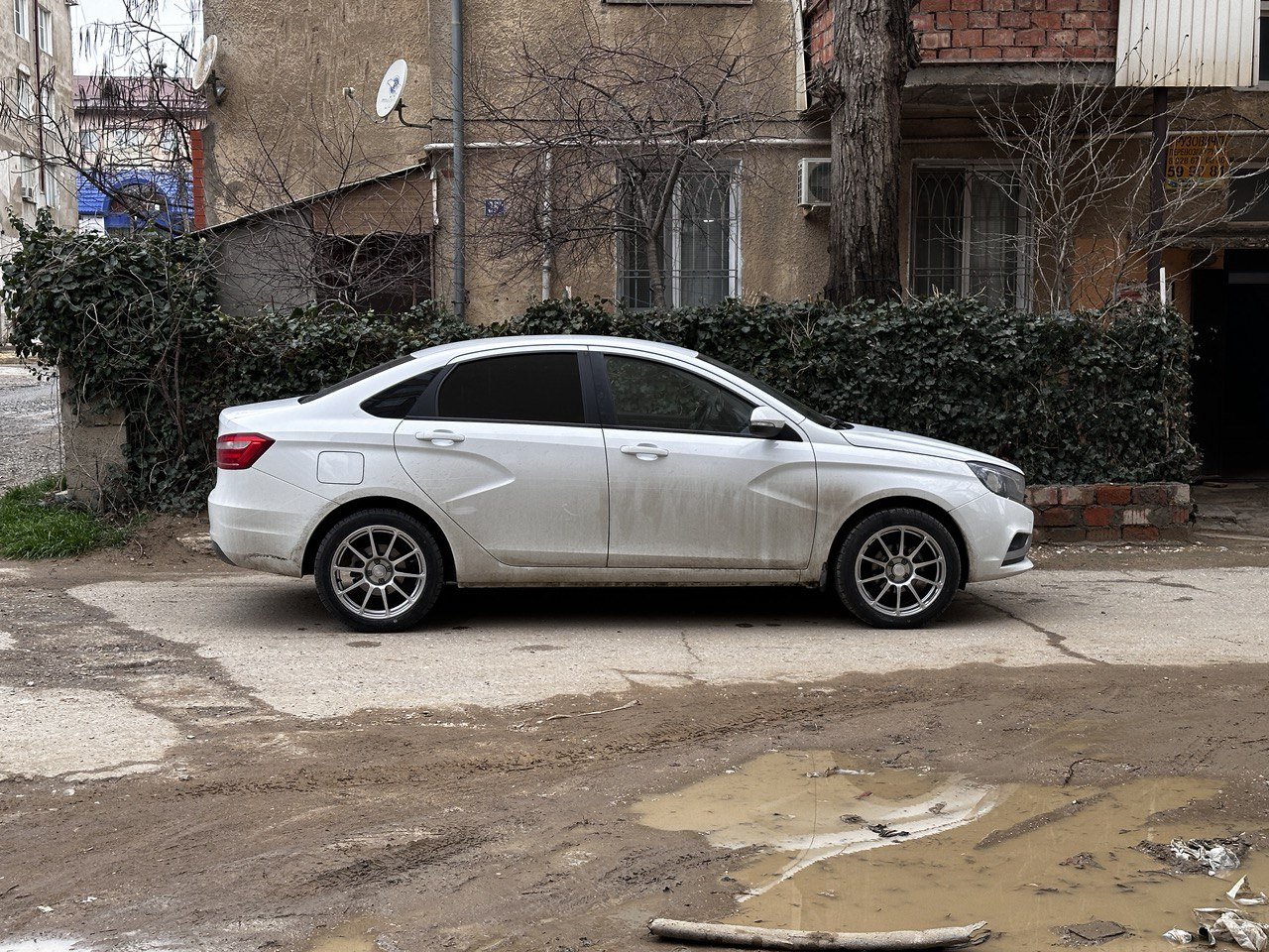 Slik L-777 EVO — Lada Vesta (1G), 1,6 л, 2020 года | колёсные диски ...