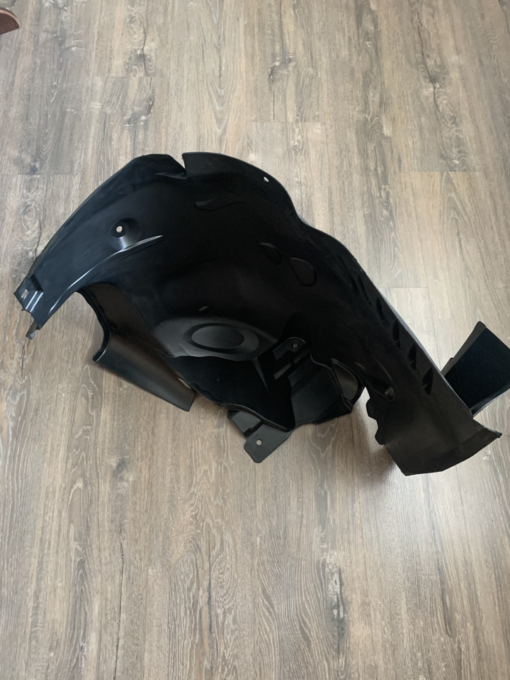 Подкрылок Mercedes на Mercedes-Benz C-Class (W204). | 2 000 ₽ в городе ...