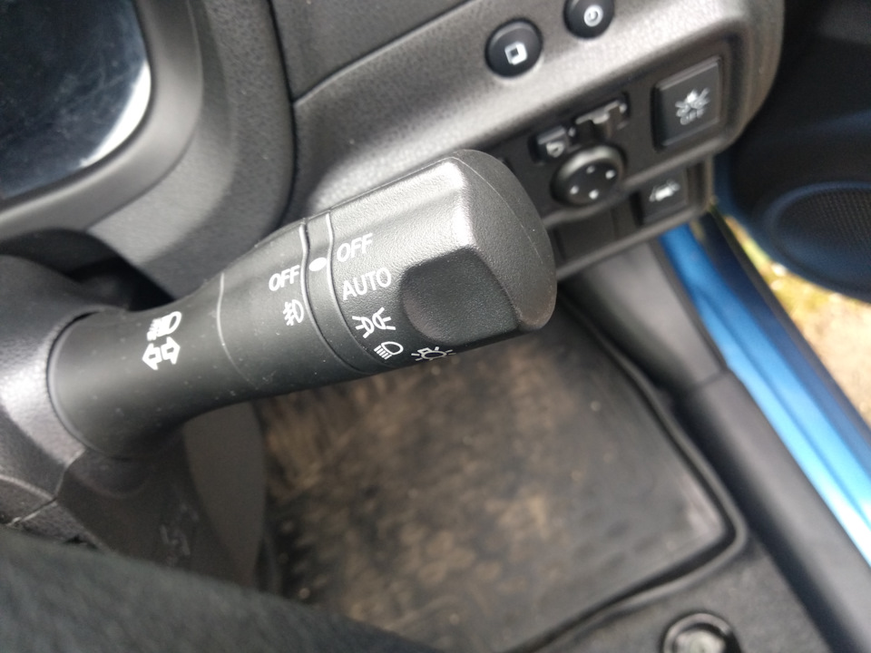 Противотуманки — Nissan Note (2G), 1,2 л, 2019 года | аксессуары | DRIVE2