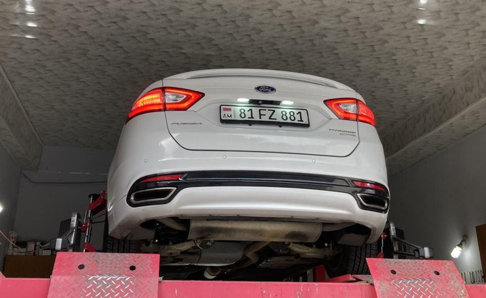 Замена подушки мотор, рычаги и стойки задних стабилизатор — Ford Fusion ...