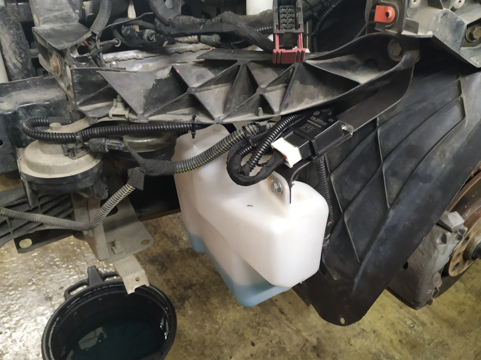 Омыватель фар с телескопическими форсунками Часть 2 — Opel Corsa D, 1,2 ...
