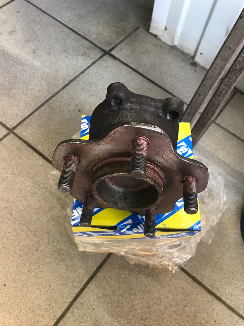 Замена заднего правого подшипник(сборе) — Nissan Teana (J32), 2,5 л ...
