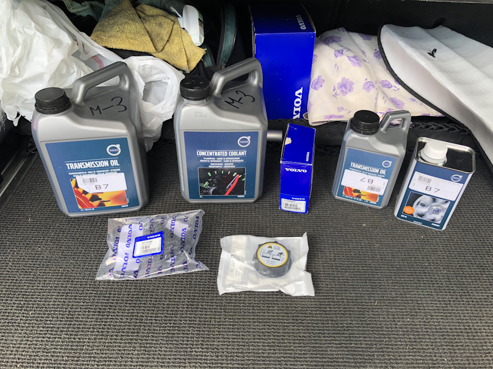 30723366 Кронштейн радиатора верхний левый Volvo | Запчасти на DRIVE2