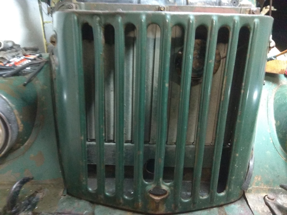 Протирают краску карты дверей. — Renault Kaptur (2016), 2 л, 2016 года ...