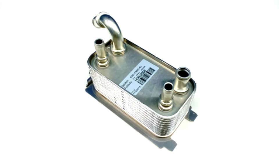 30792231 радиатор масла Volvo | Запчасти на DRIVE2