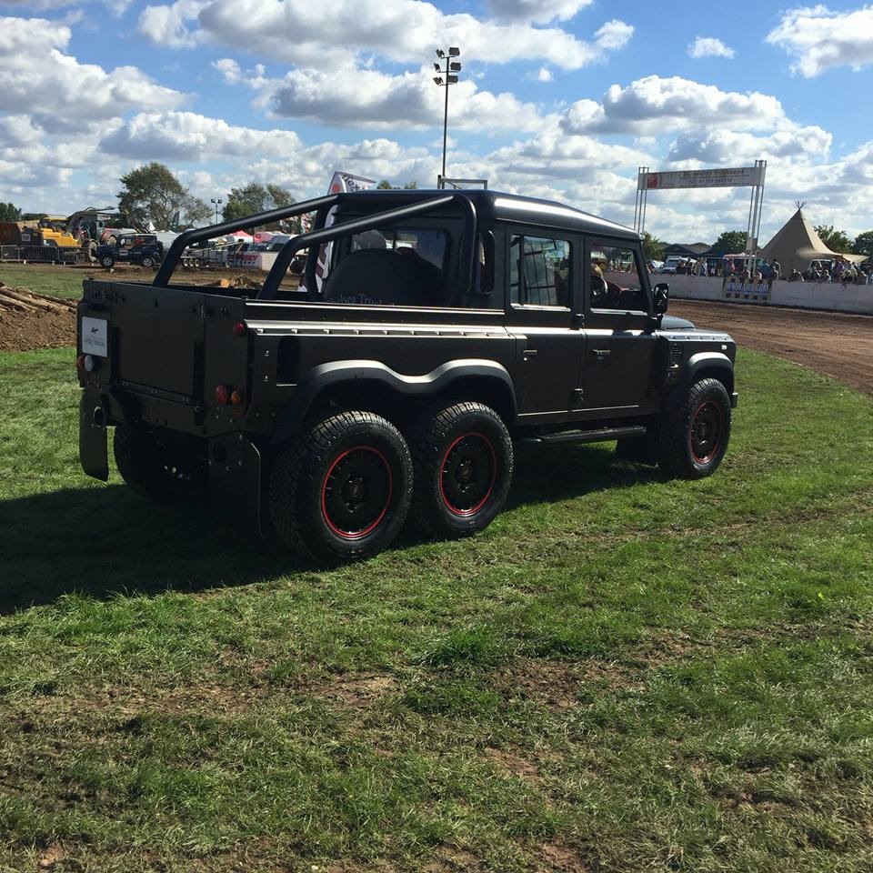 Kahn Design Flying Huntsman 6x6 pickup — DRIVE2