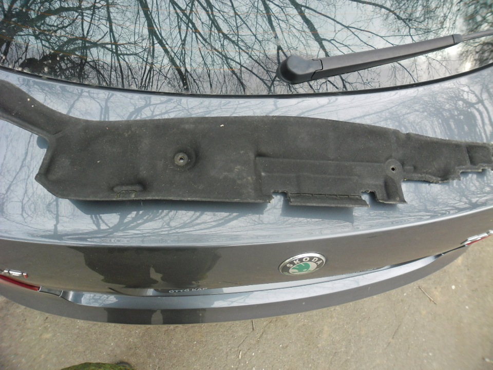 Под капот — Skoda Octavia A5 Mk2, 1,6 л, 2011 года | аксессуары | DRIVE2