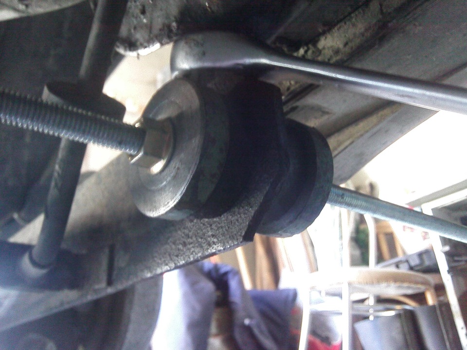 Задние сайленты — Audi 90 (B2), 2 л, 1985 года | своими руками | DRIVE2