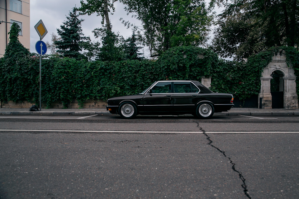 E28 PyriteBrown Foto by Korotky Pavel — BMW 5 series (E28), 3,5 л, 1984 года | фотография | DRIVE2